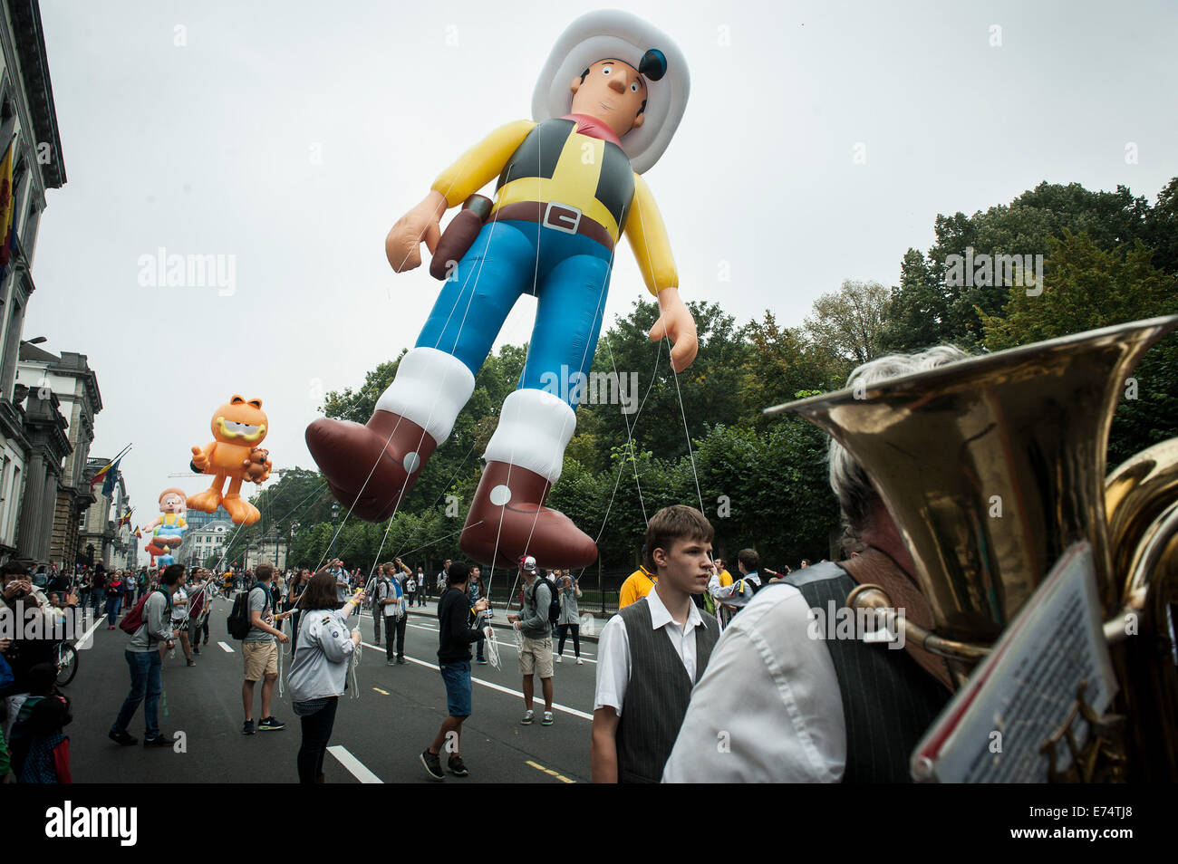 Garfield comic hi-res stock photography and images - Alamy