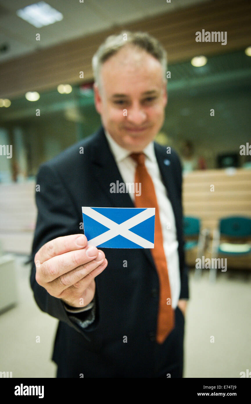 Cabinet secretary for rural affairs hi-res stock photography and images ... Cabinet secretary for rural affairs hi-res stock photography and images ...