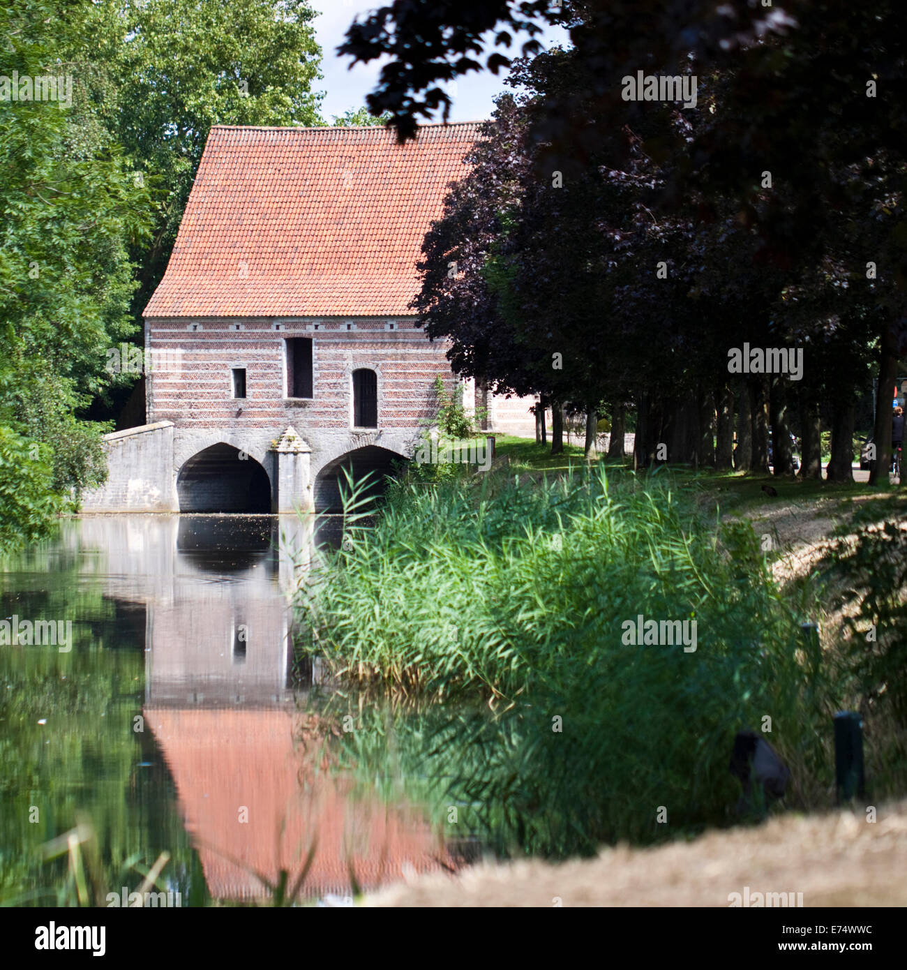 The "Spuihuis", a lock house from the 16th century on the River Nete in ...