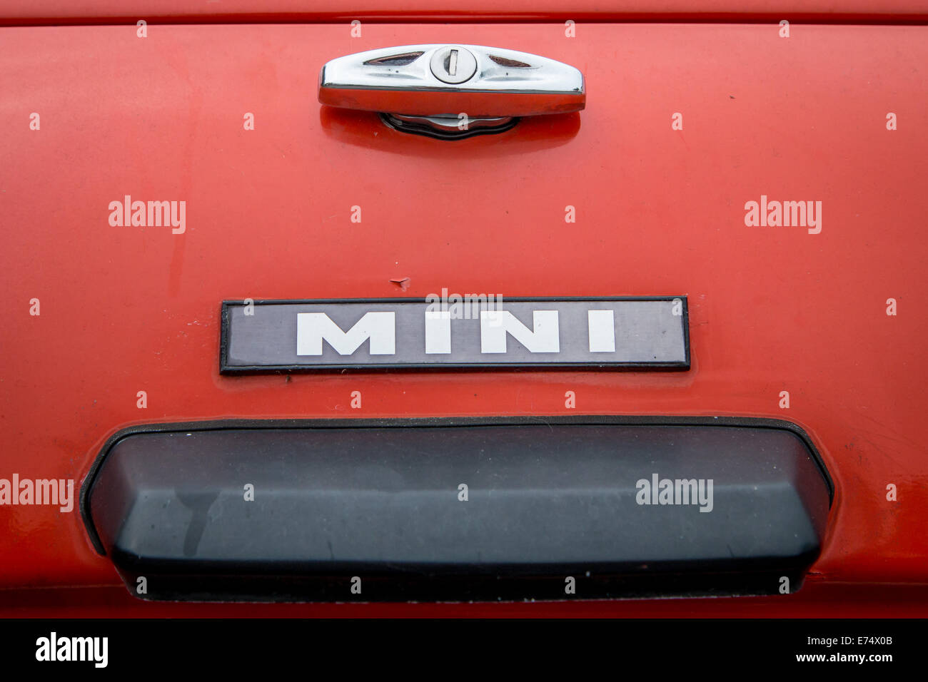 Mini hi-res stock photography and images - Alamy