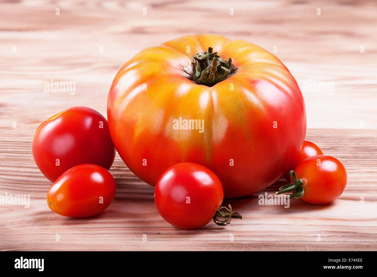 Fresh tomatoes displayed on hi-res stock photography and images - Alamy