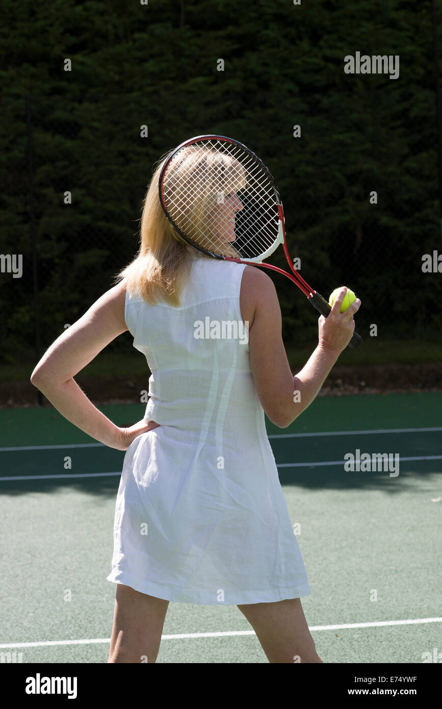 Tennis female from back hi-res stock photography and images - Alamy