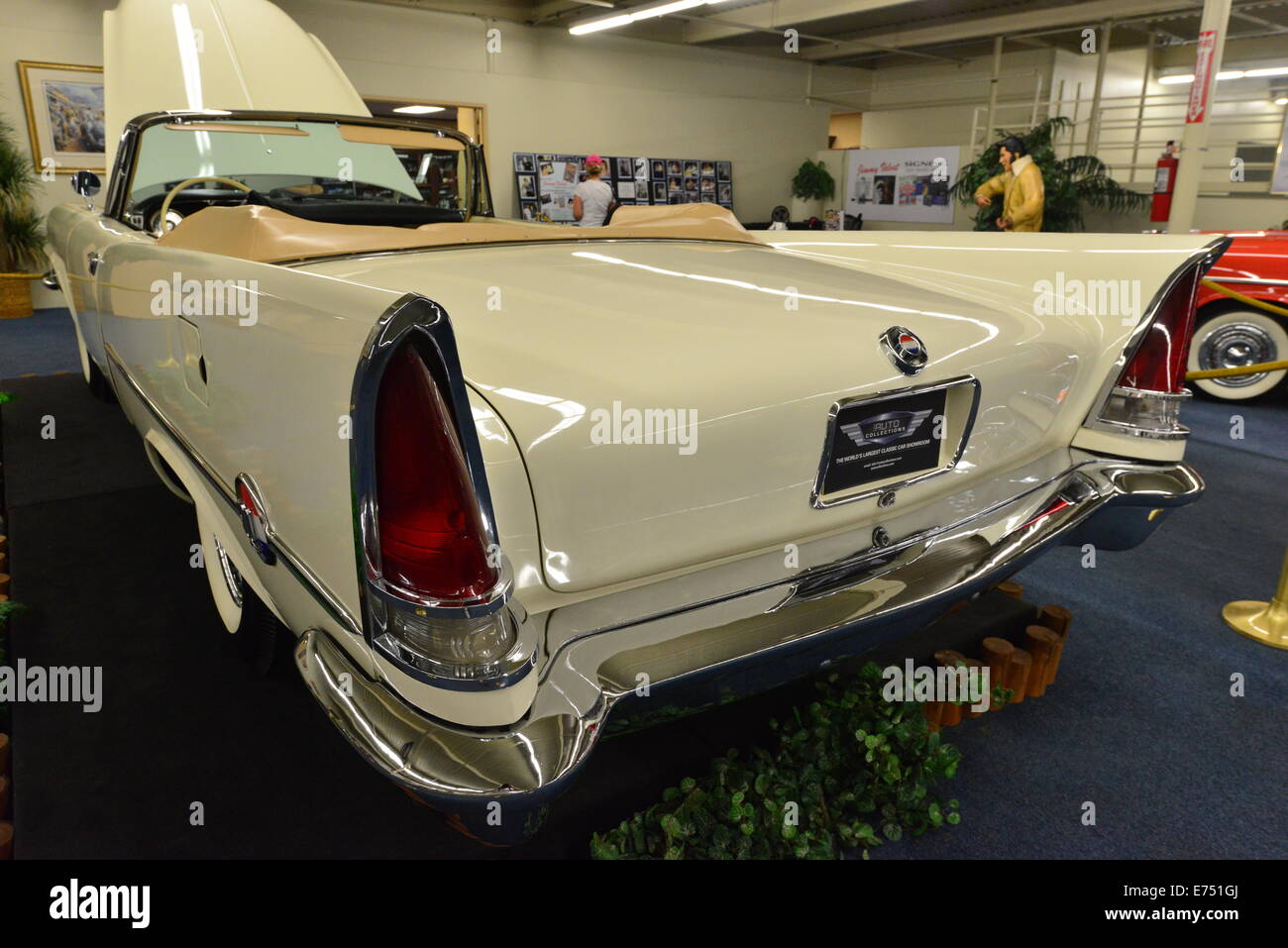 Chrysler 300c, convertible Stock Photo - Alamy