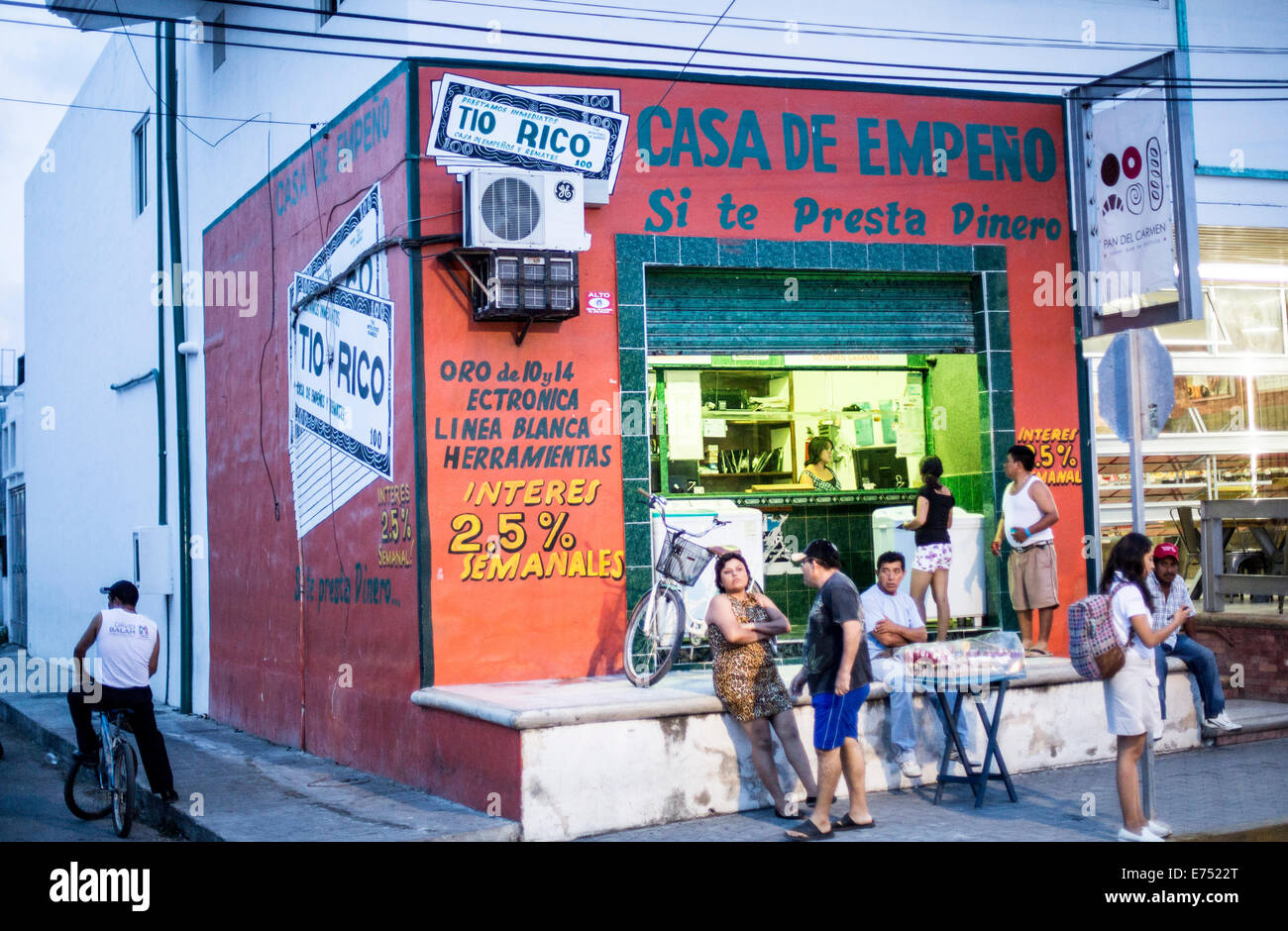 Bright outside hi-res stock photography and images - Alamy