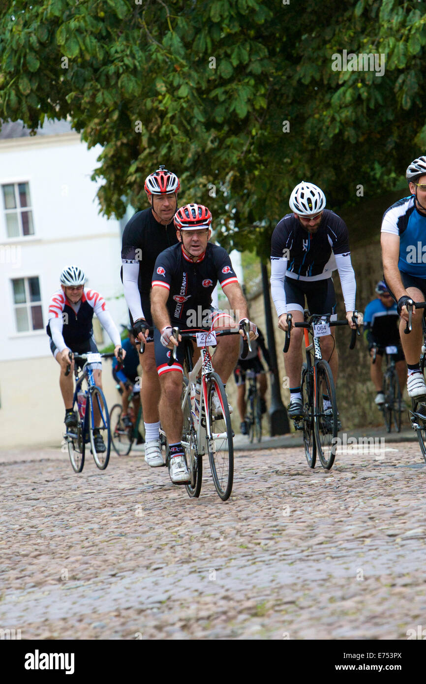 Sunday 7th September 2014. Oxford, UK. Several hundred cyclists take ...