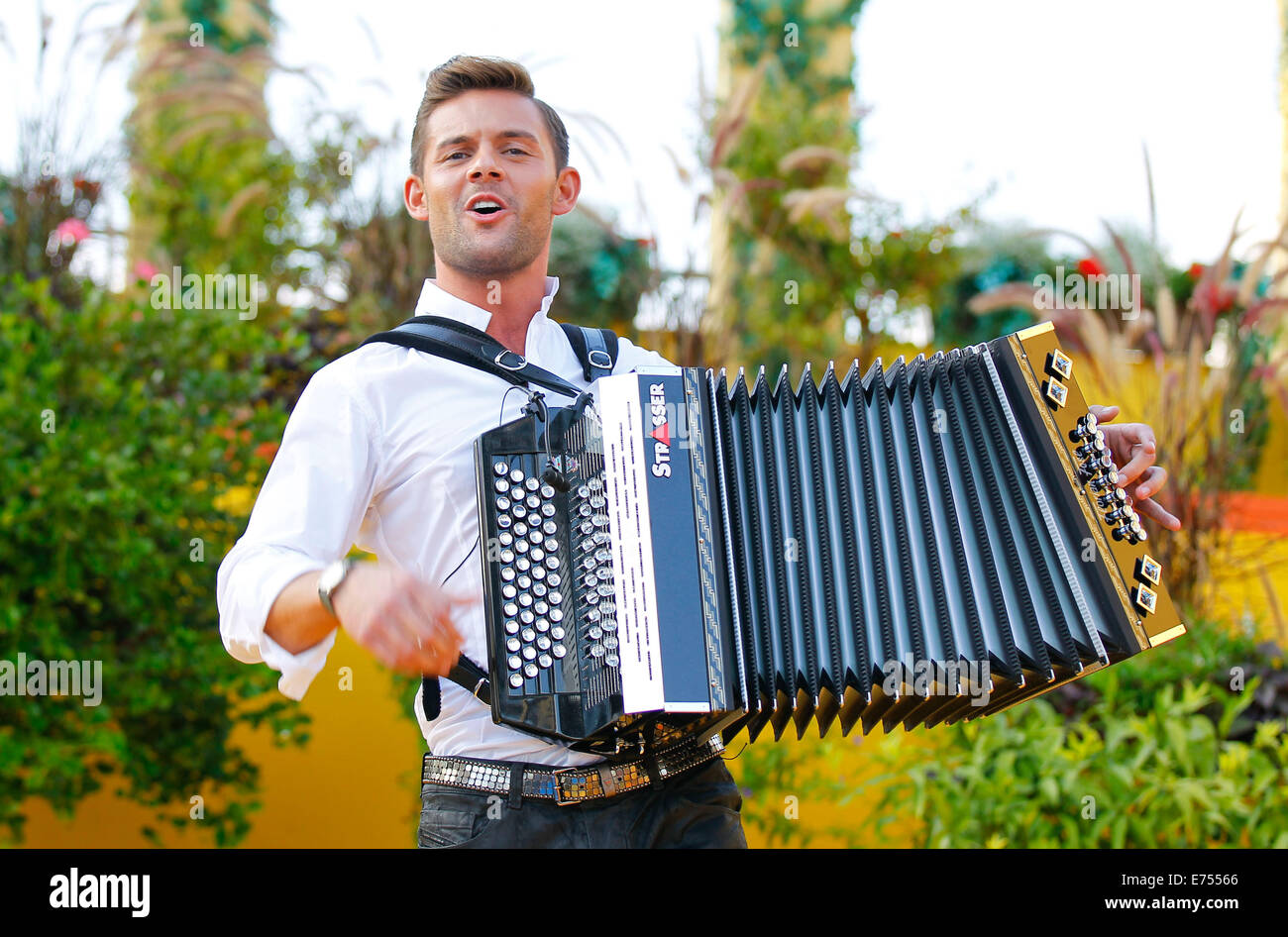 Florian Singer High Resolution Stock Photography and Images - Alamy