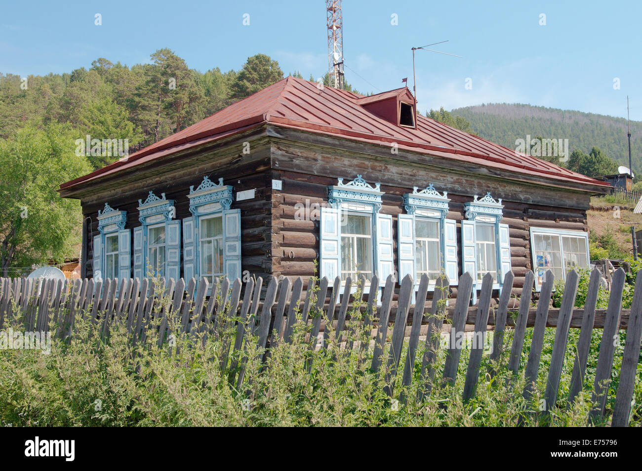 Wooden log house, Bolshiye Koty, lake Baikal, Siberia, Russian ...