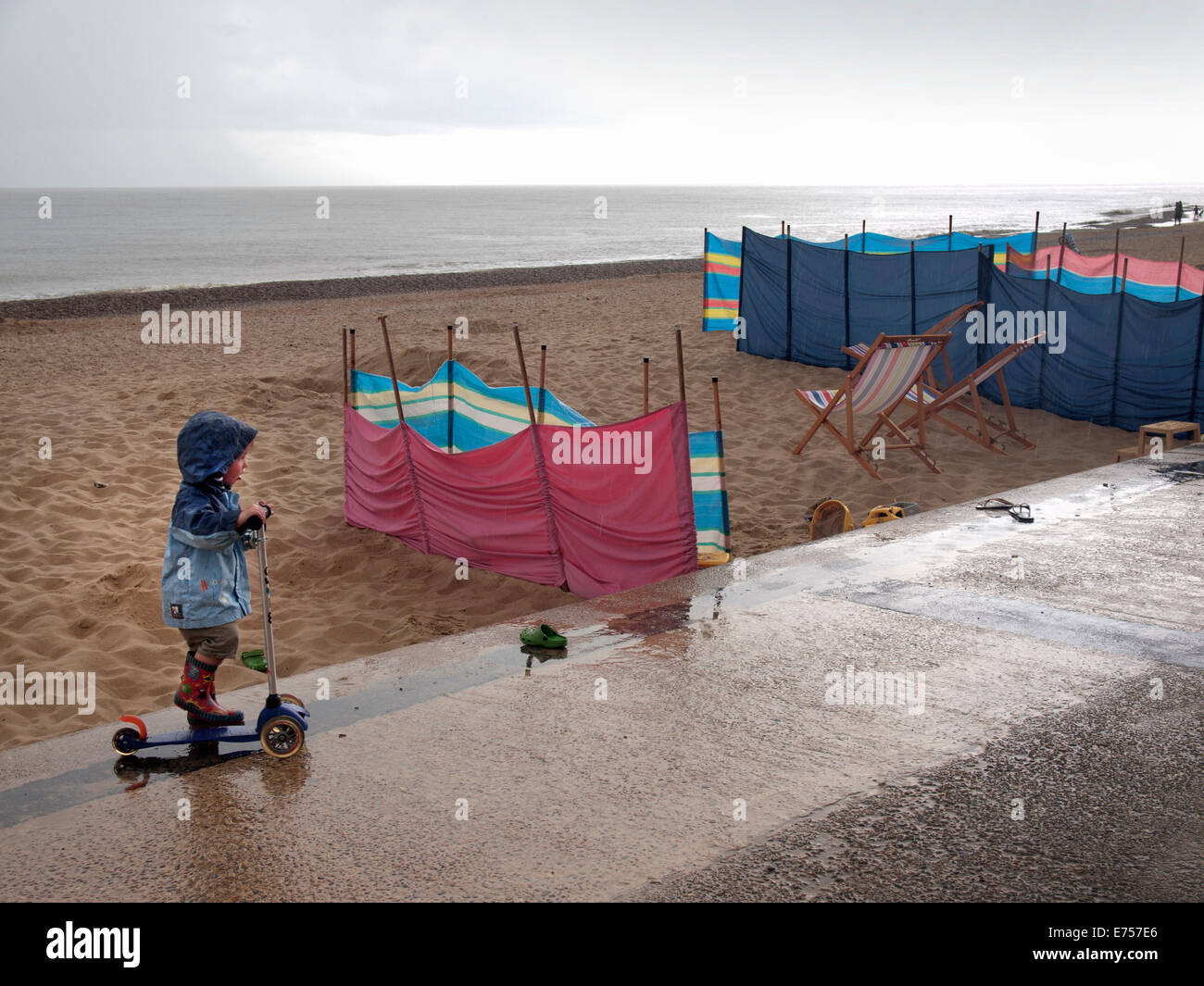 A wet day at the seaside in Southwold, Suffolk Stock Photo - Alamy