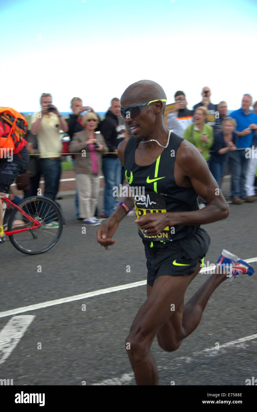 Mo farah running hi-res stock photography and images - Alamy