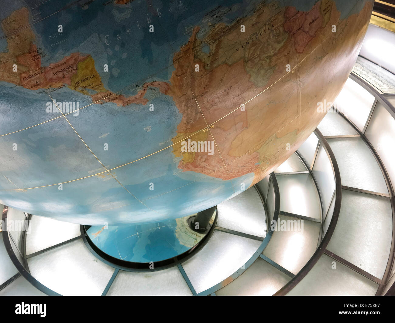 Daily news building hi-res stock photography and images - Alamy