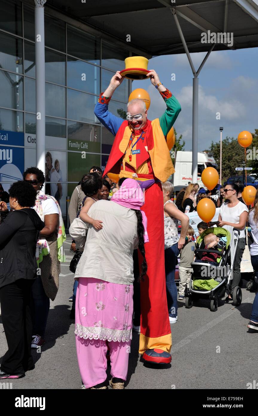 Gorton, Manchester, UK. 7th Sep, 2014. Gorton Carnival Parade on way to ...