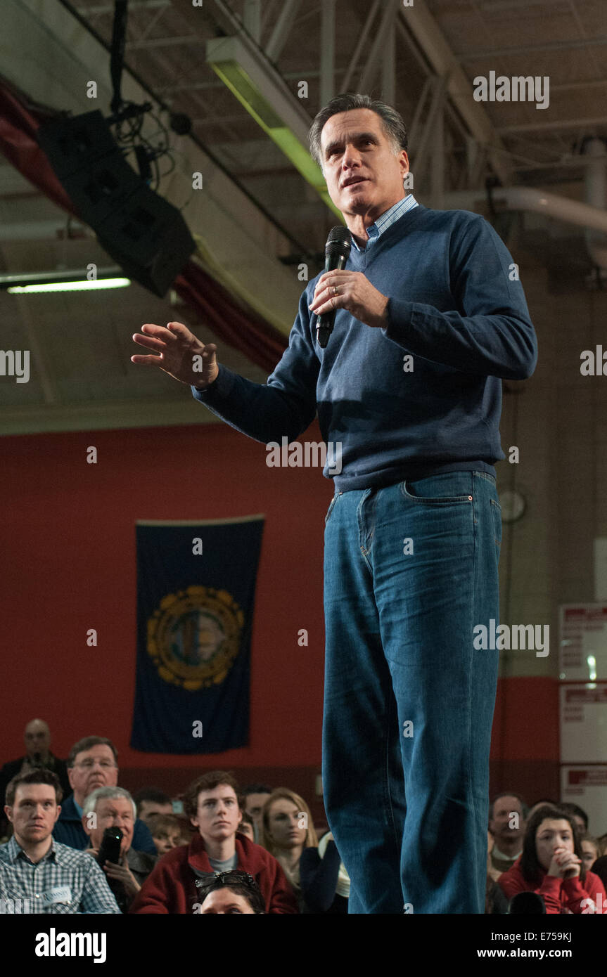 Mitt Romney holds a campaign rally in Derry, NH. 01/07/2014 Stock Photo ...
