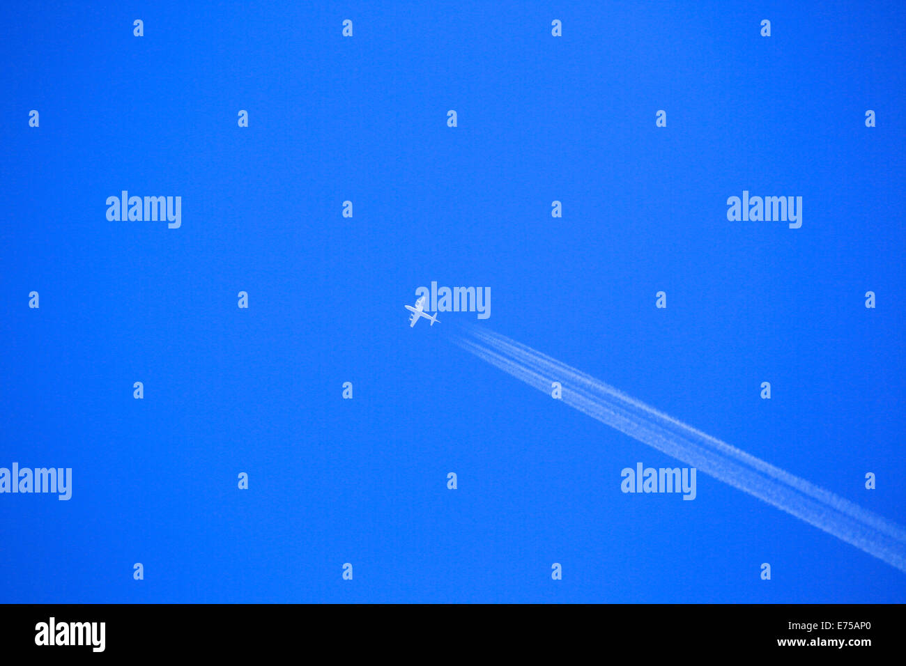 Blue plane hi-res stock photography and images - Alamy