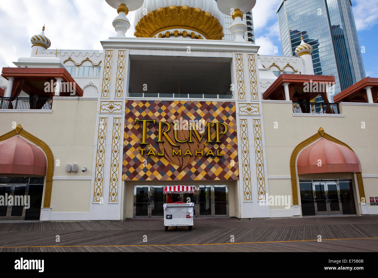 A view of the Trump Taj Mahal casino and hotel in Atlantic City, New ...