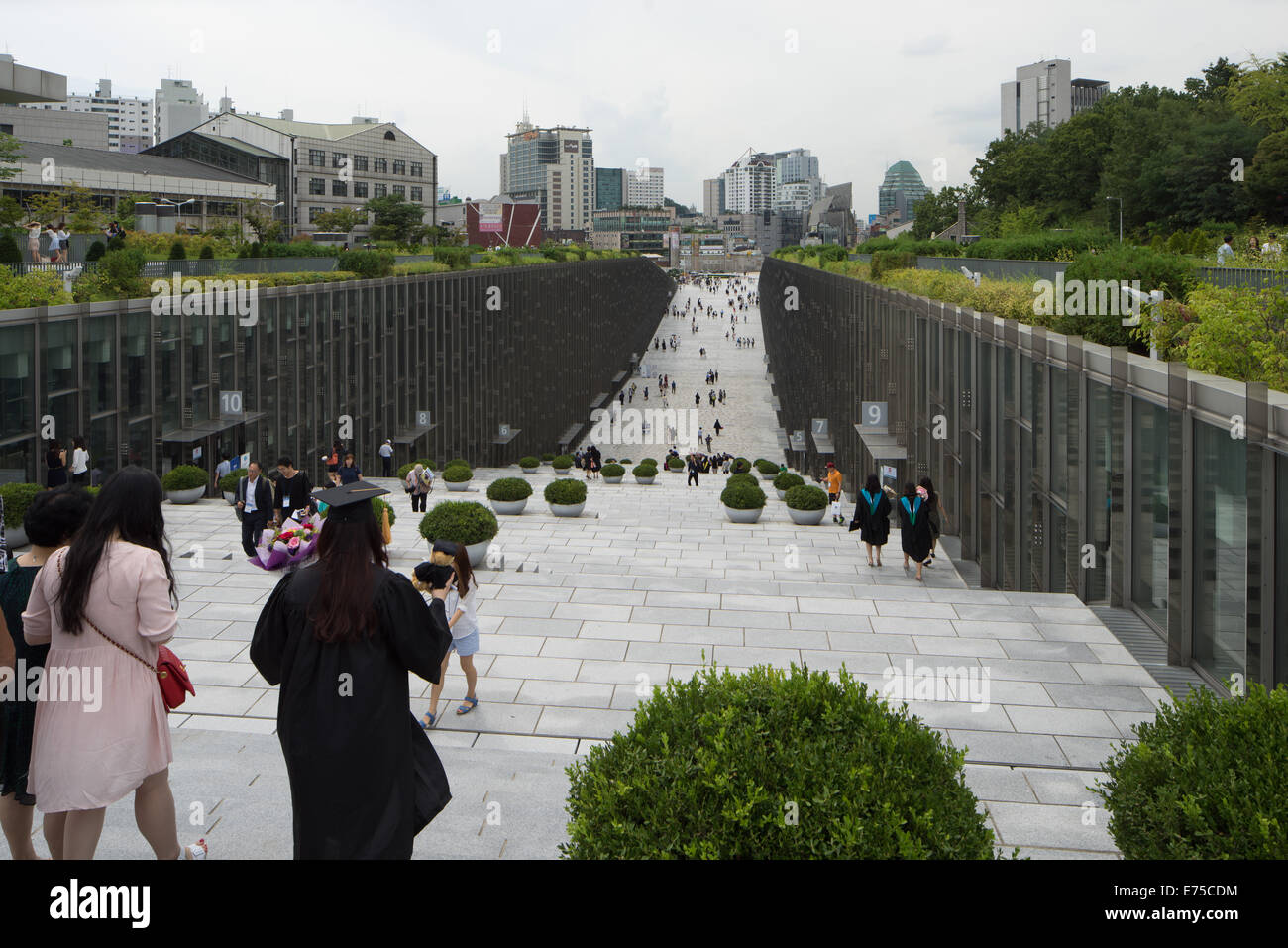 Ewha woman's university hi-res stock photography and images - Alamy