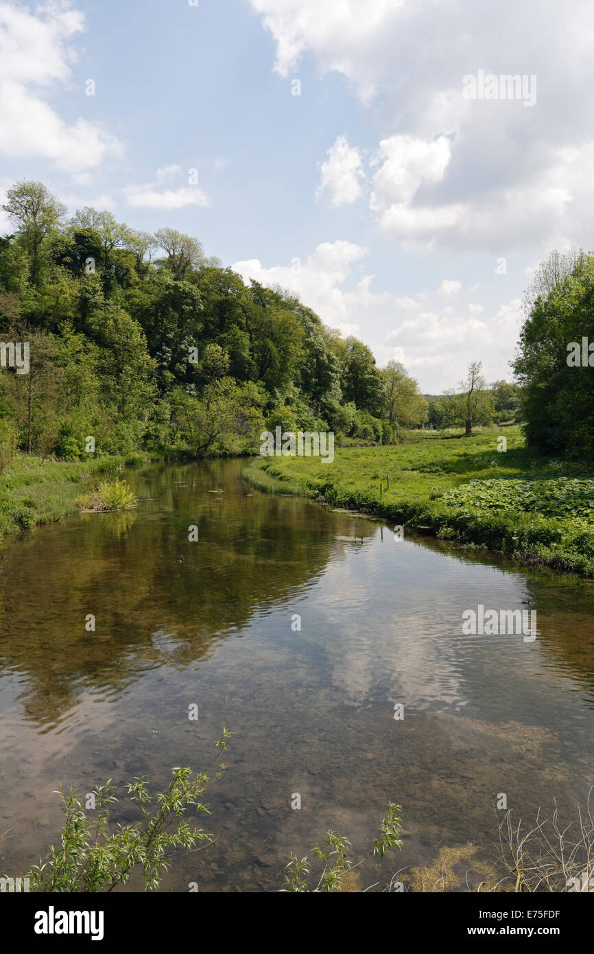 The River Lathkill in Derbyshire Peak District National Park, England ...