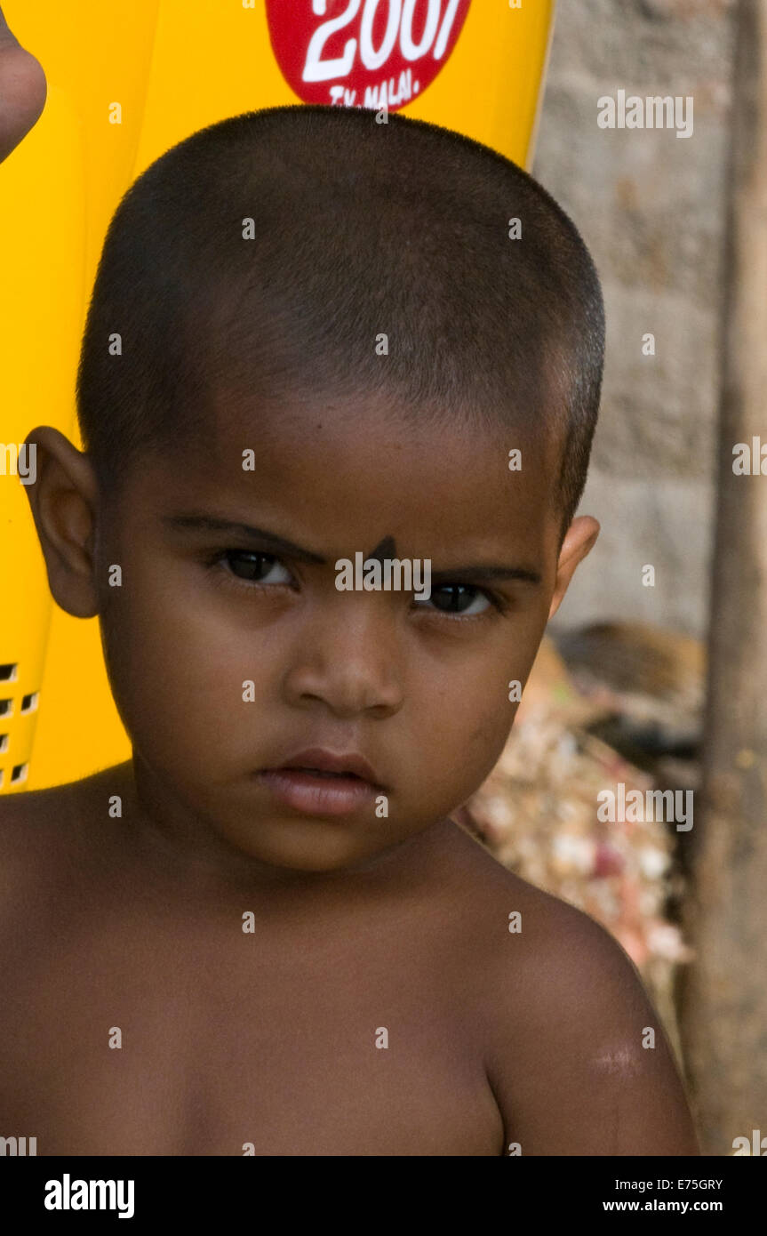 Indian boy child in Tiruvannamalai South India Stock Photo - Alamy