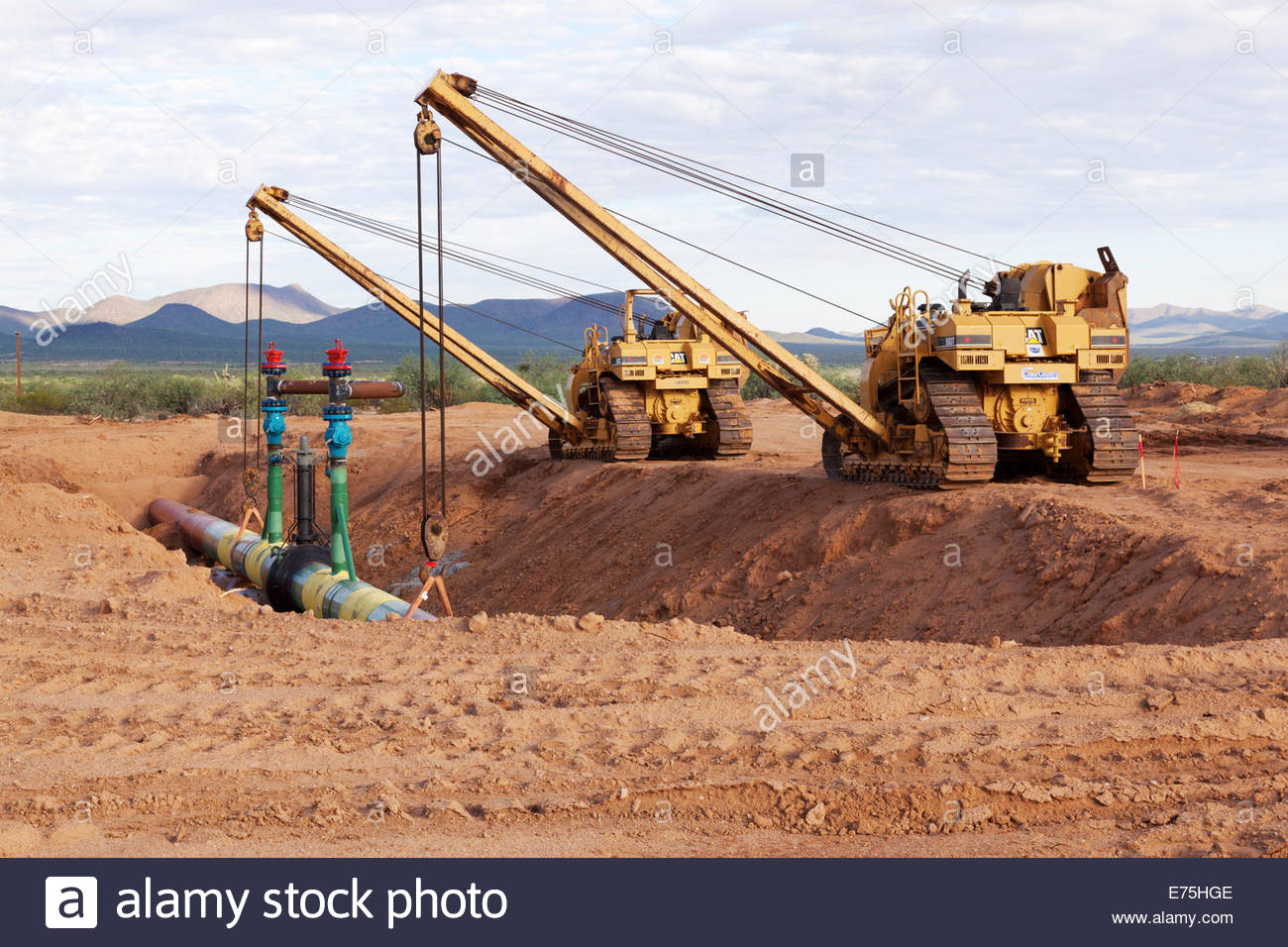 Pipelayer Stock Photos & Pipelayer Stock Images - Alamy