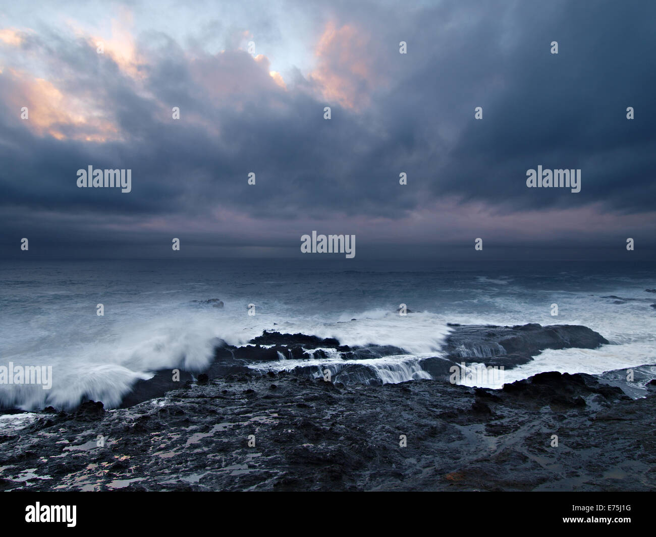 Fort bragg glass beach hi-res stock photography and images - Alamy