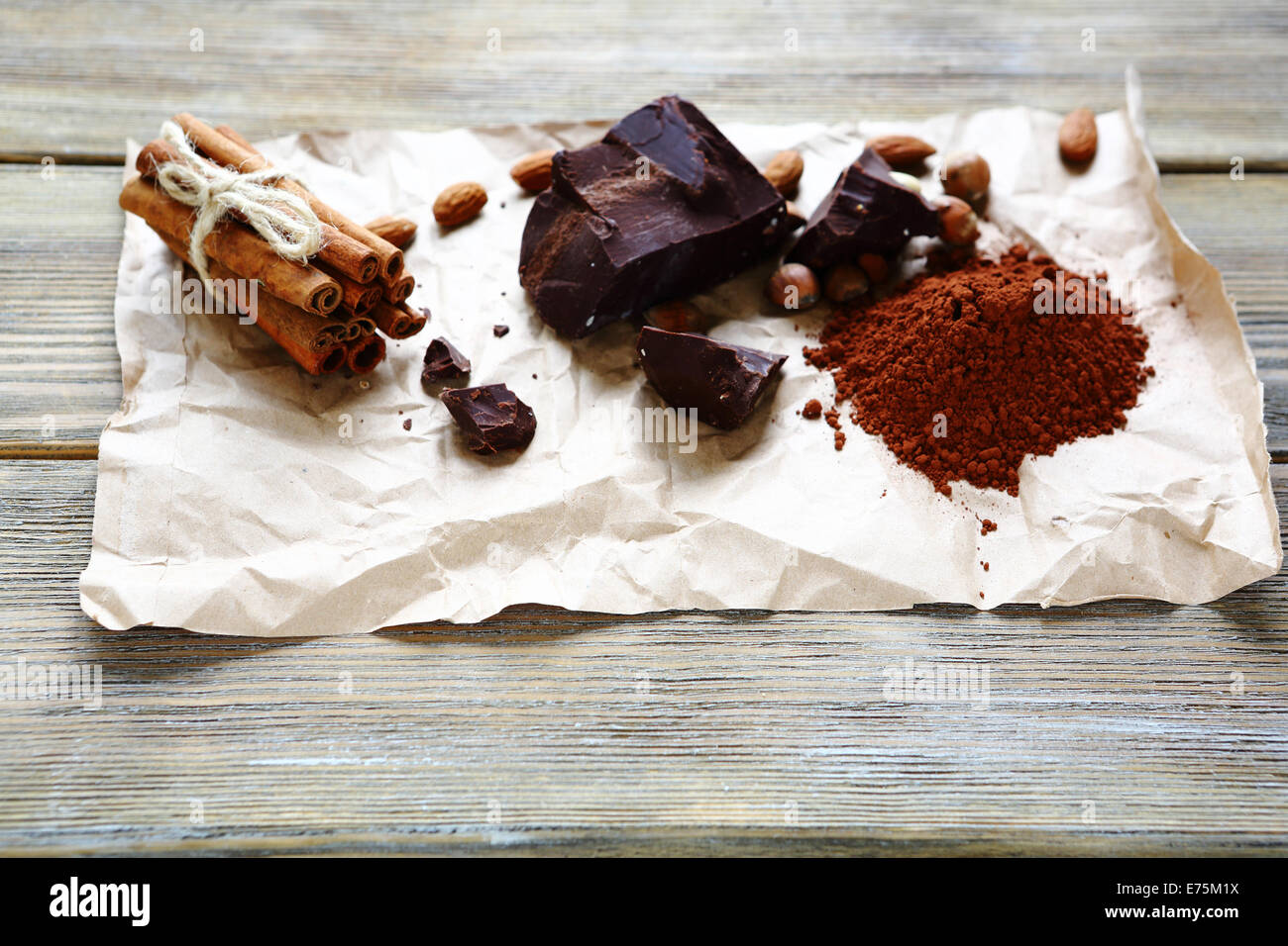 Spice cinnamon pinch cinnamon hi-res stock photography and images - Alamy