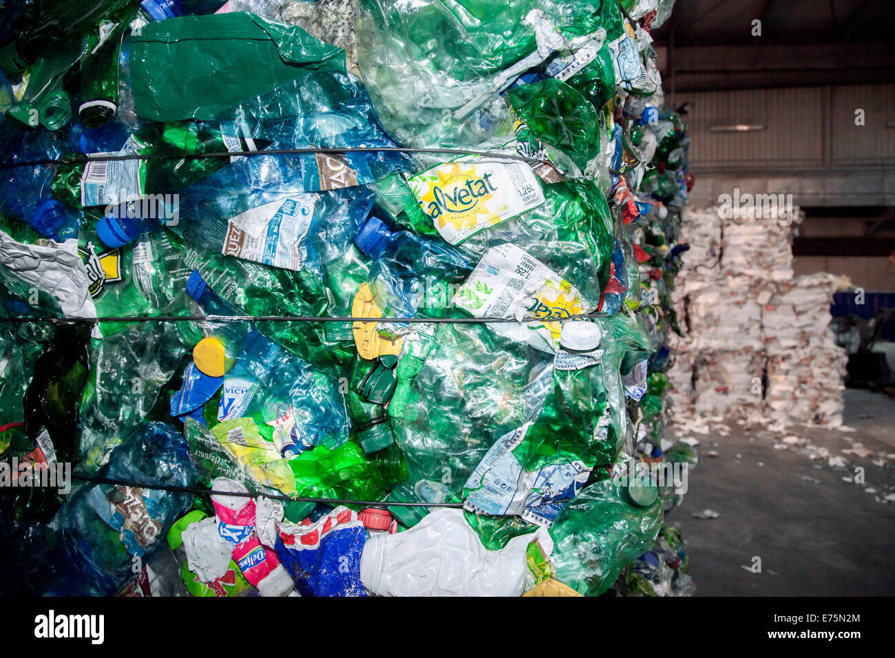 Materials processing hi-res stock photography and images - Alamy