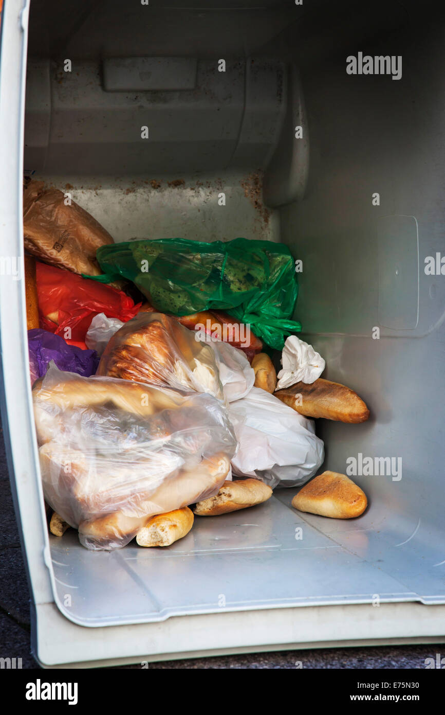 Food waste bread hi-res stock photography and images - Alamy