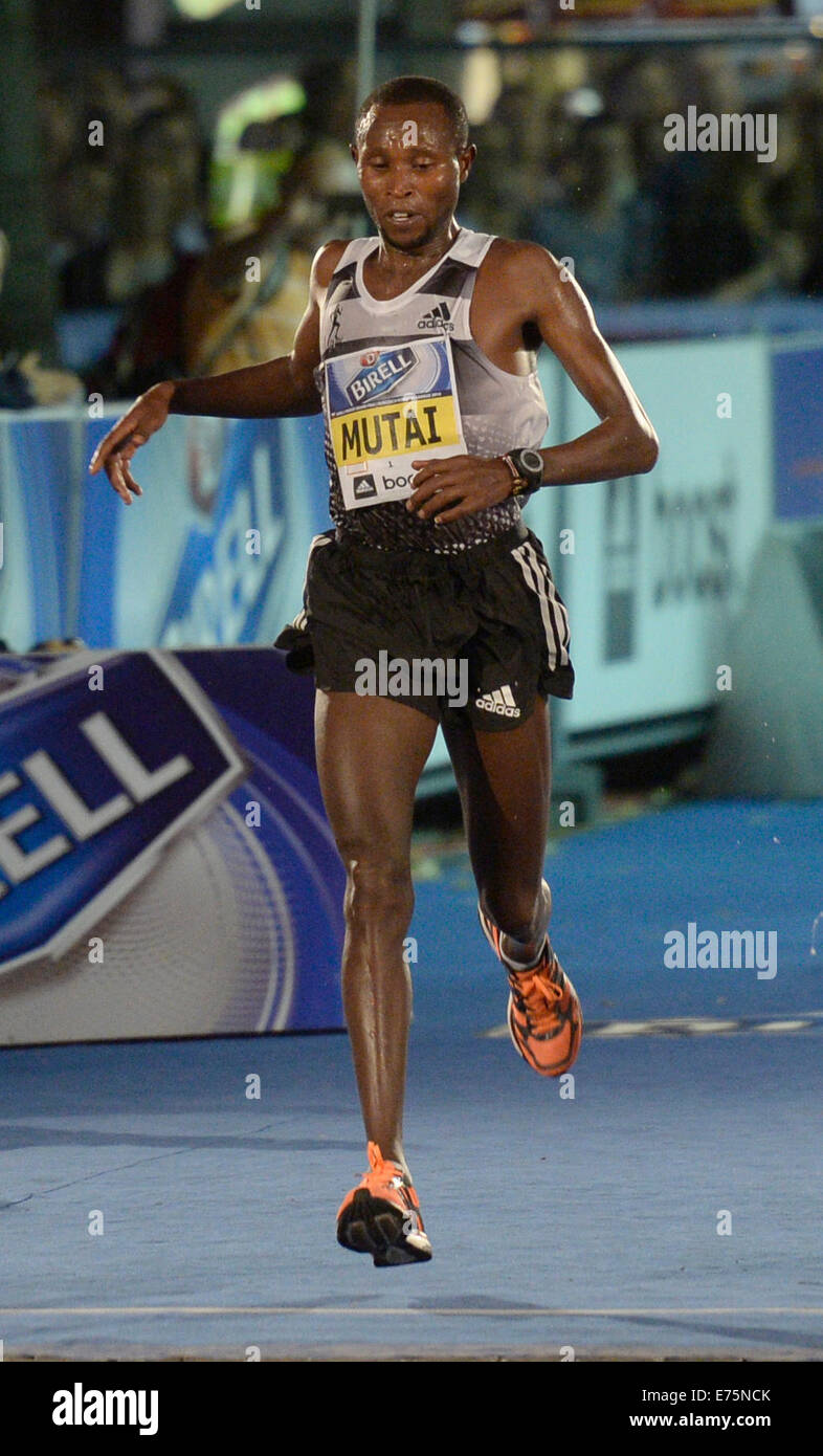 Geoffrey mutai hi-res stock photography and images - Alamy
