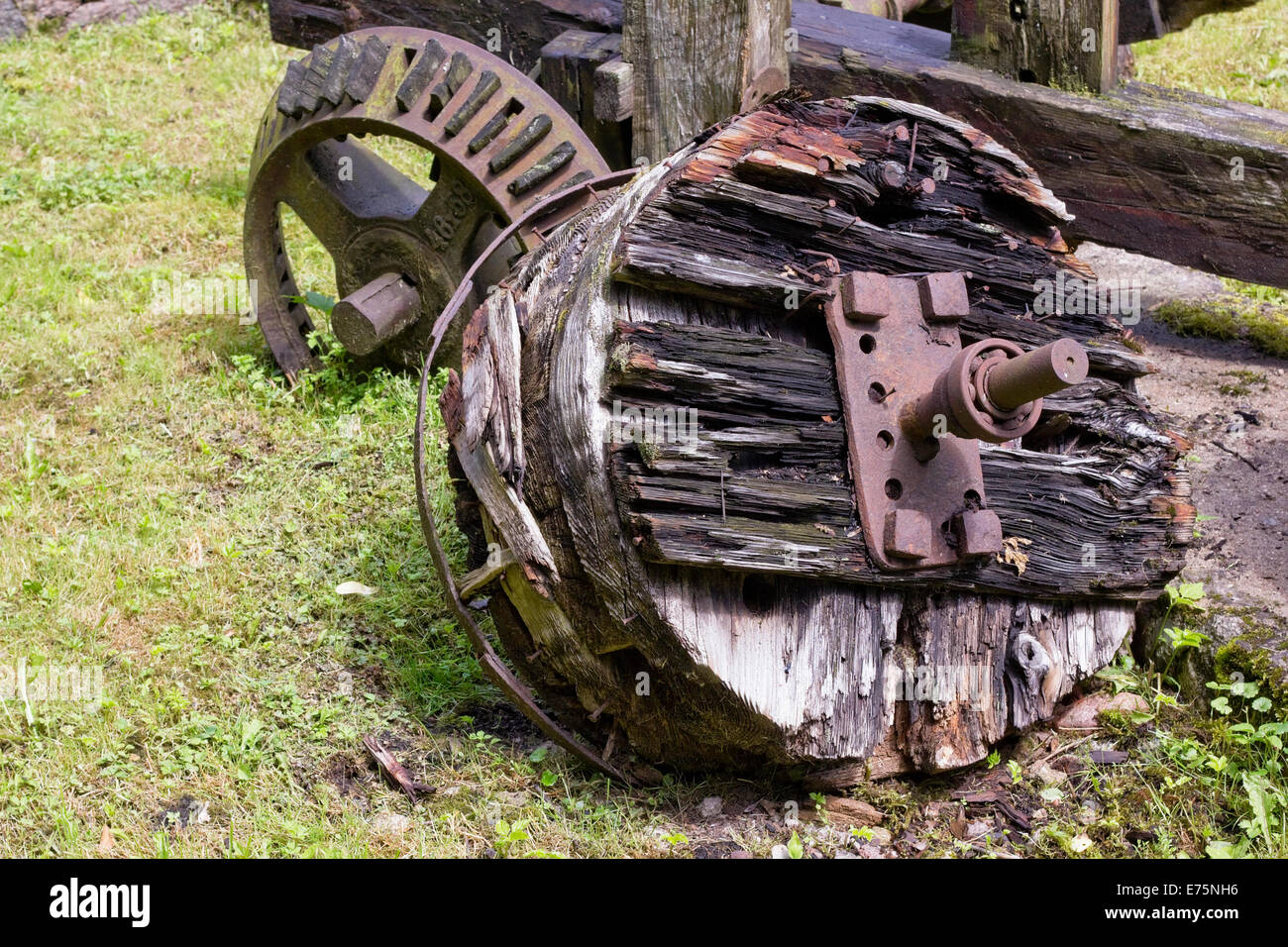 Grass gears hi-res stock photography and images - Alamy