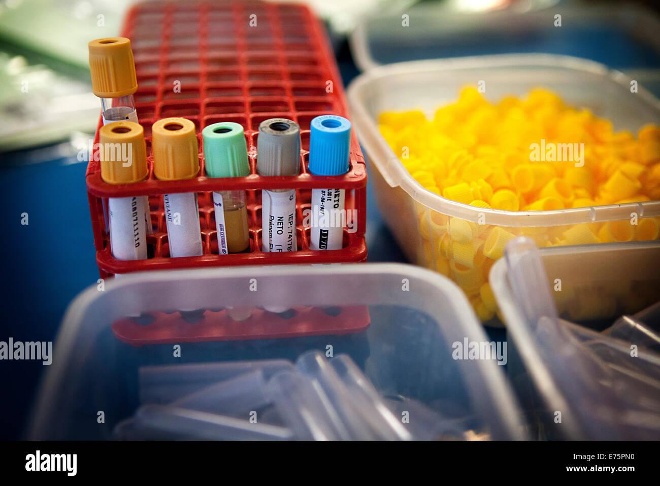 Rack analysis hi-res stock photography and images - Alamy