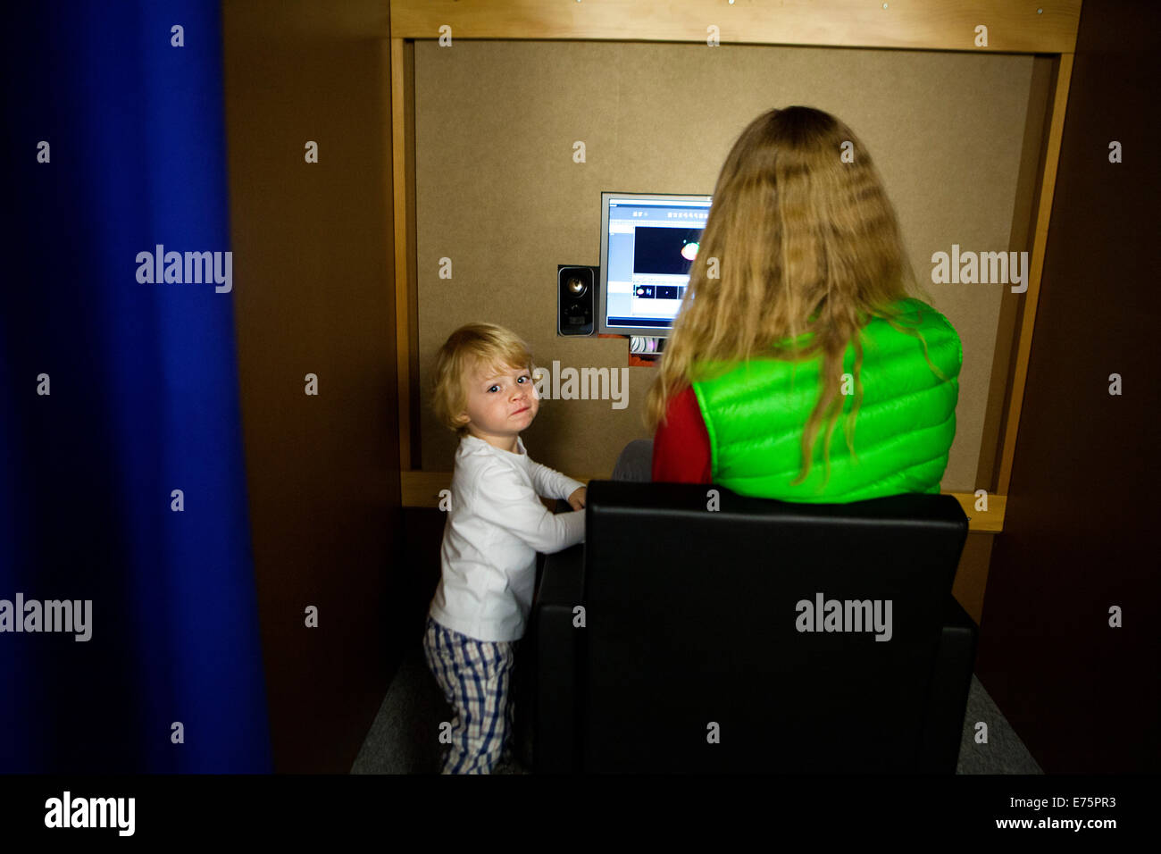 Baby brain research lab hi-res stock photography and images - Alamy