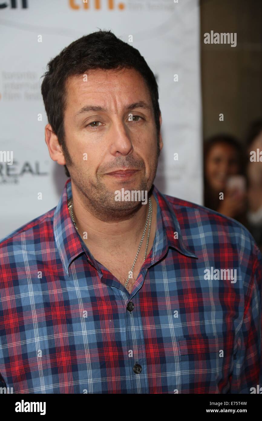 Adam sandler and his children hi-res stock photography and images - Alamy