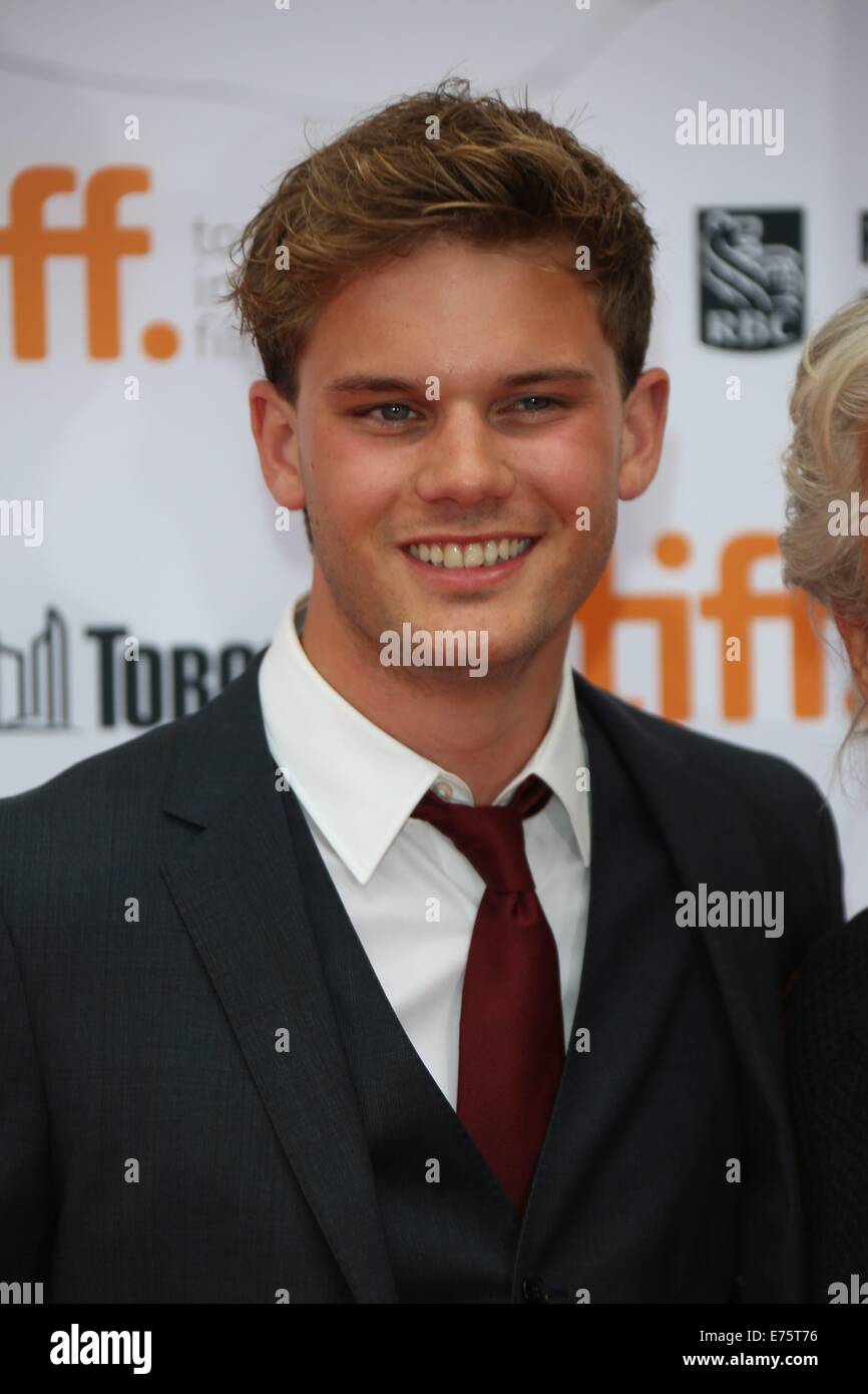 Toronto, Canada. 06th Sep, 2014. Actor Jeremy Irvine arrives at the ...