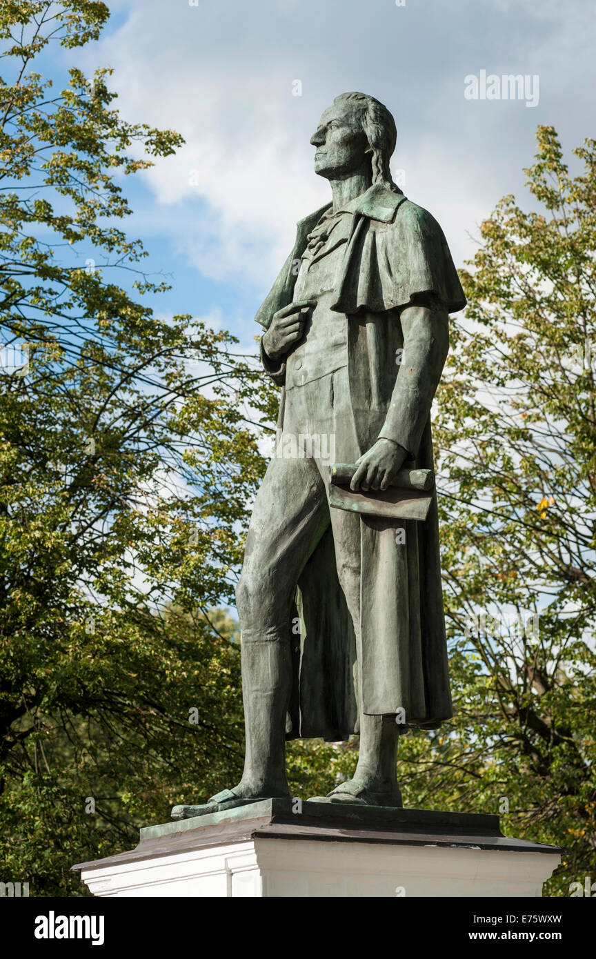 Statue of Schiller, monument, at the Comedy House, Centralnij Rajon ...