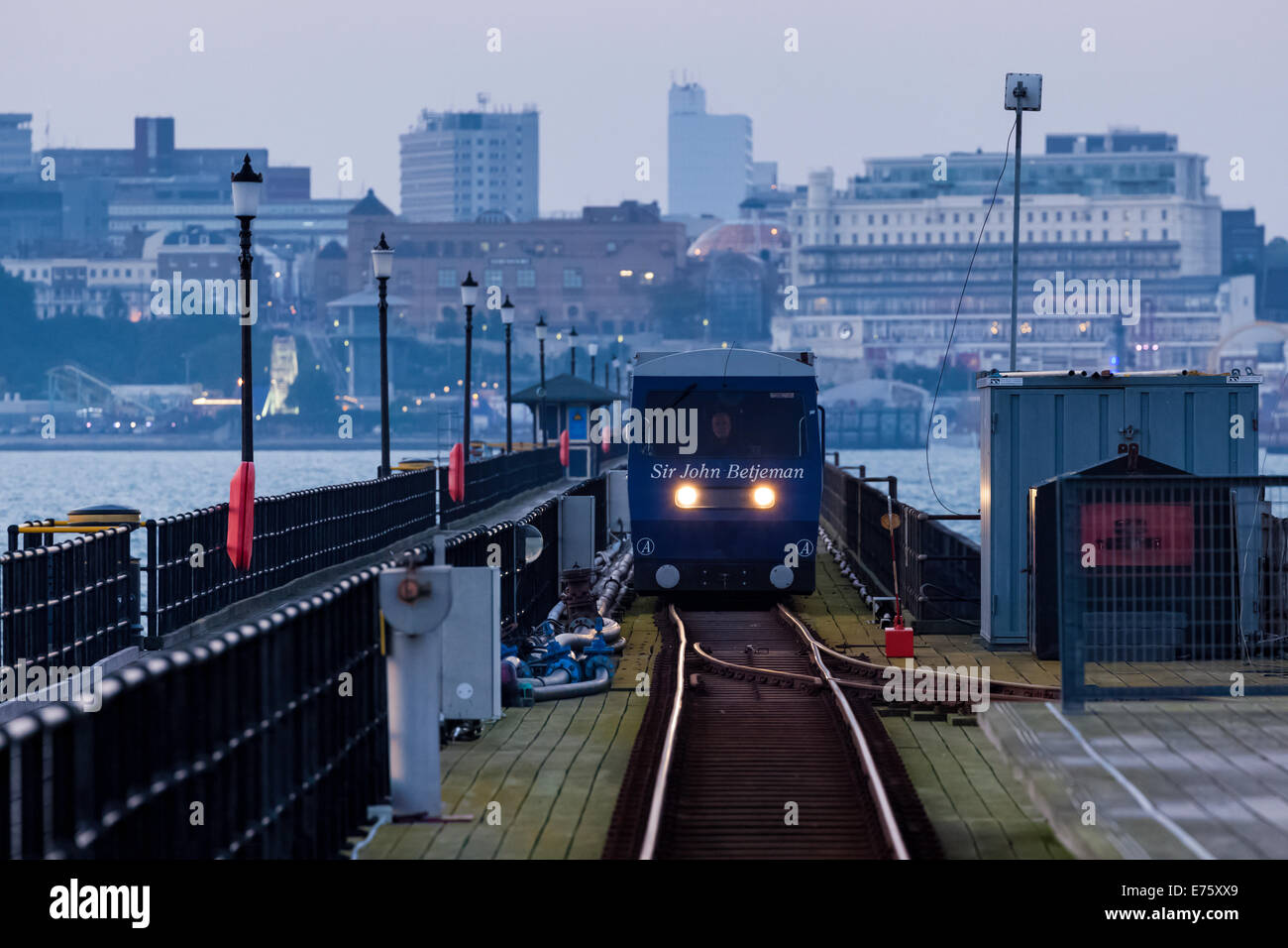 Pier Train Approaching Seaward End of Southend Pier in Evening Light ...