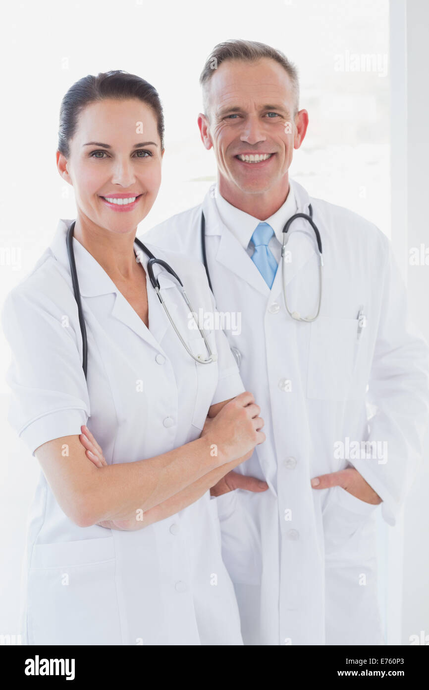 Doctors lab working hi-res stock photography and images - Alamy