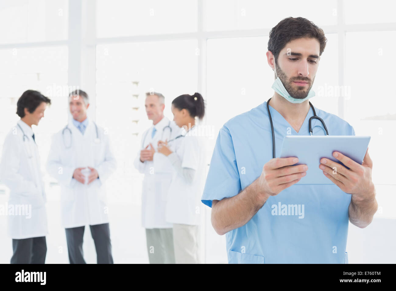 Doctor serious chart hi-res stock photography and images - Alamy