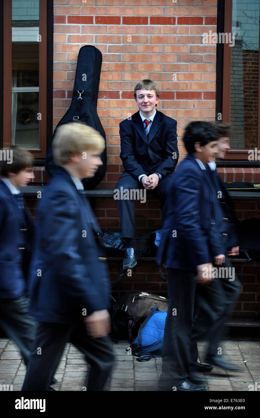 Posh school uniform uk hi-res stock photography and images - Alamy