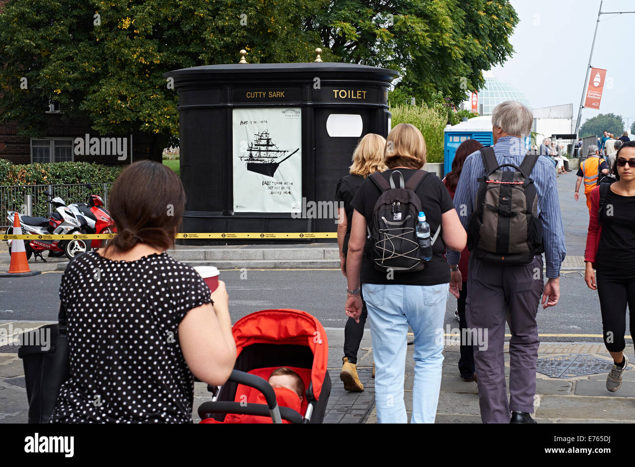 Greenwich, London - Advertising hoarding adshells around the Cutty Sark ...