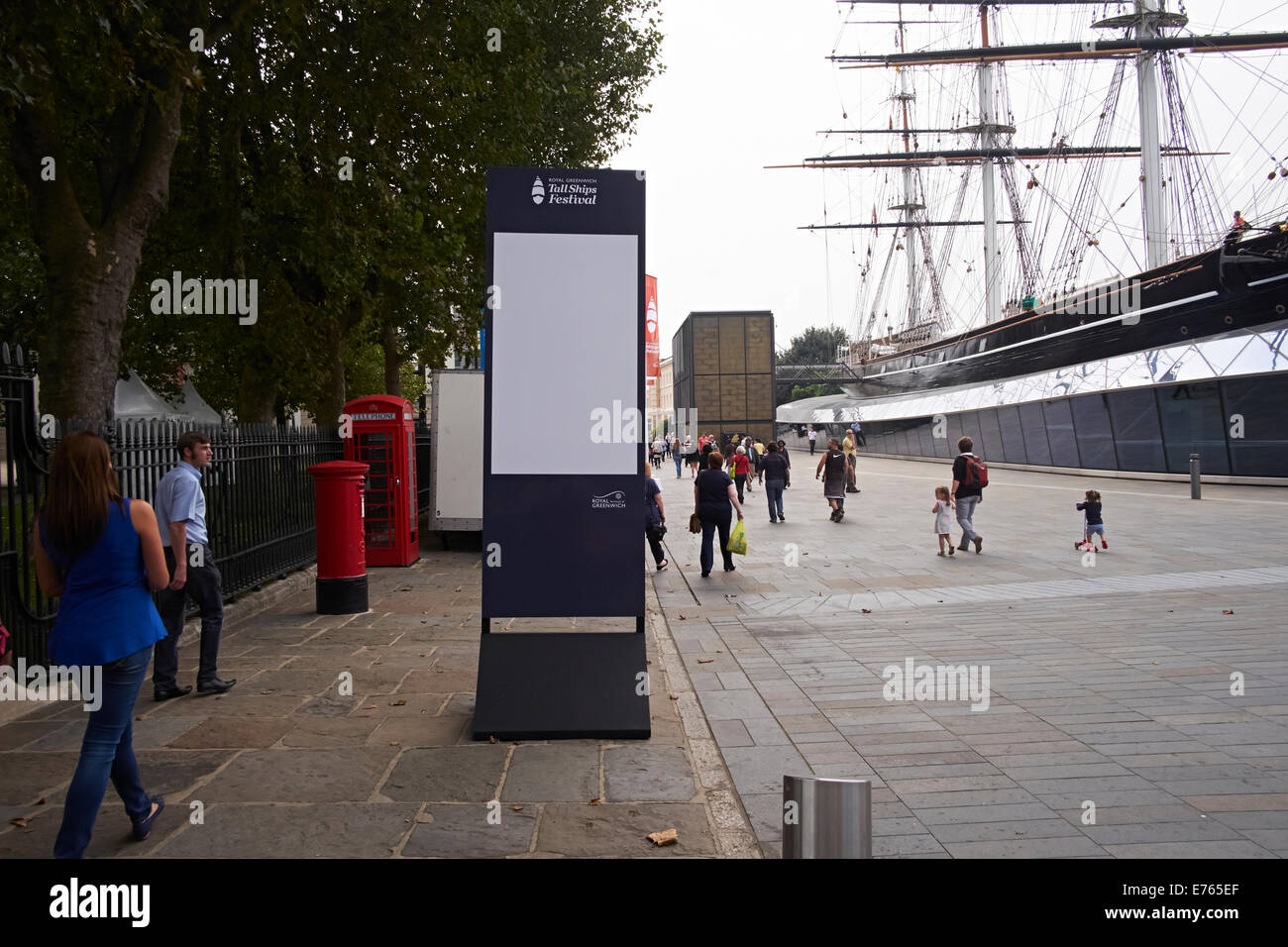 Greenwich, London - Advertising hoarding adshells around the Cutty Sark ...
