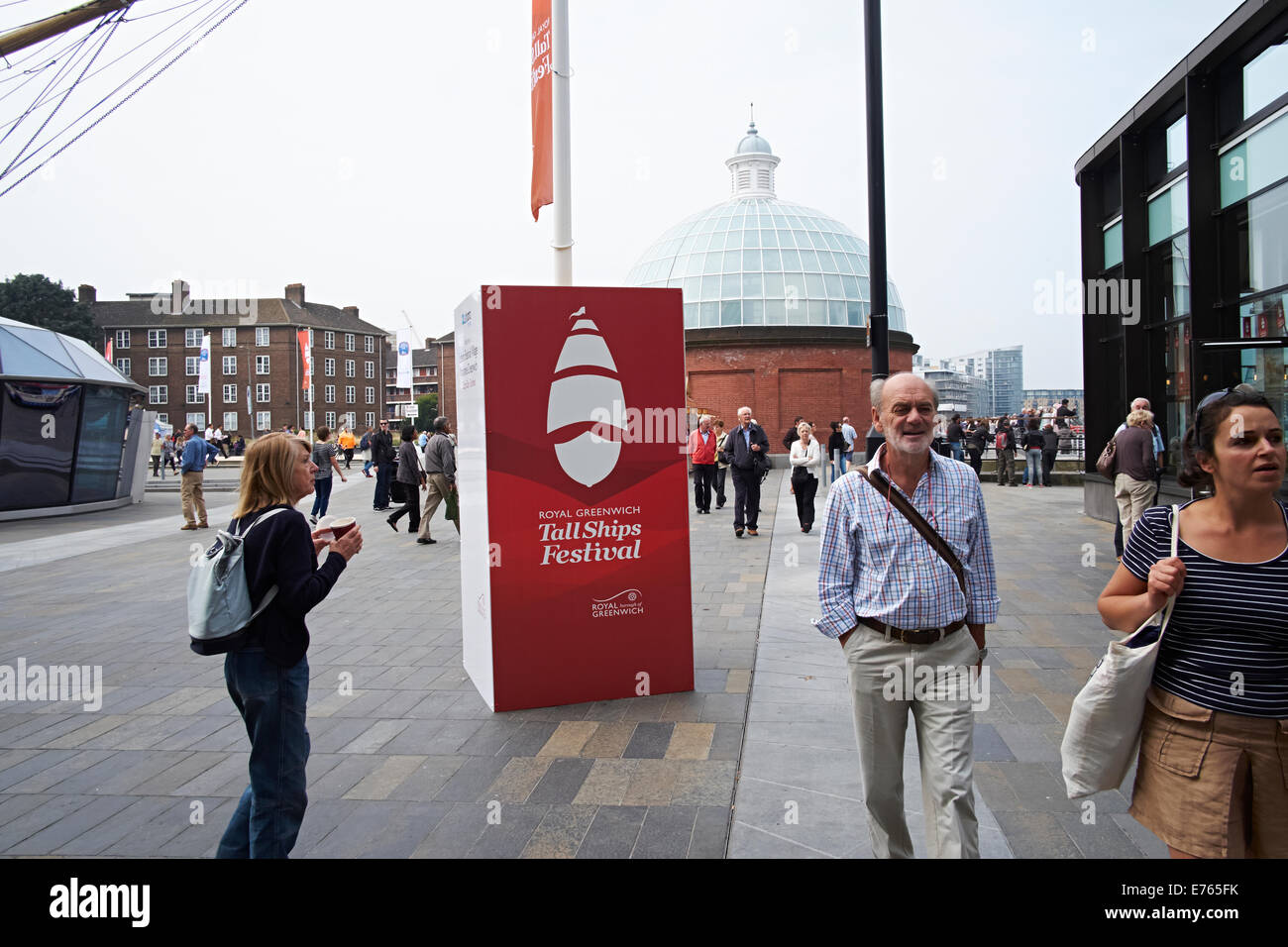 Greenwich, London - Advertising hoarding adshells around the Cutty Sark ...