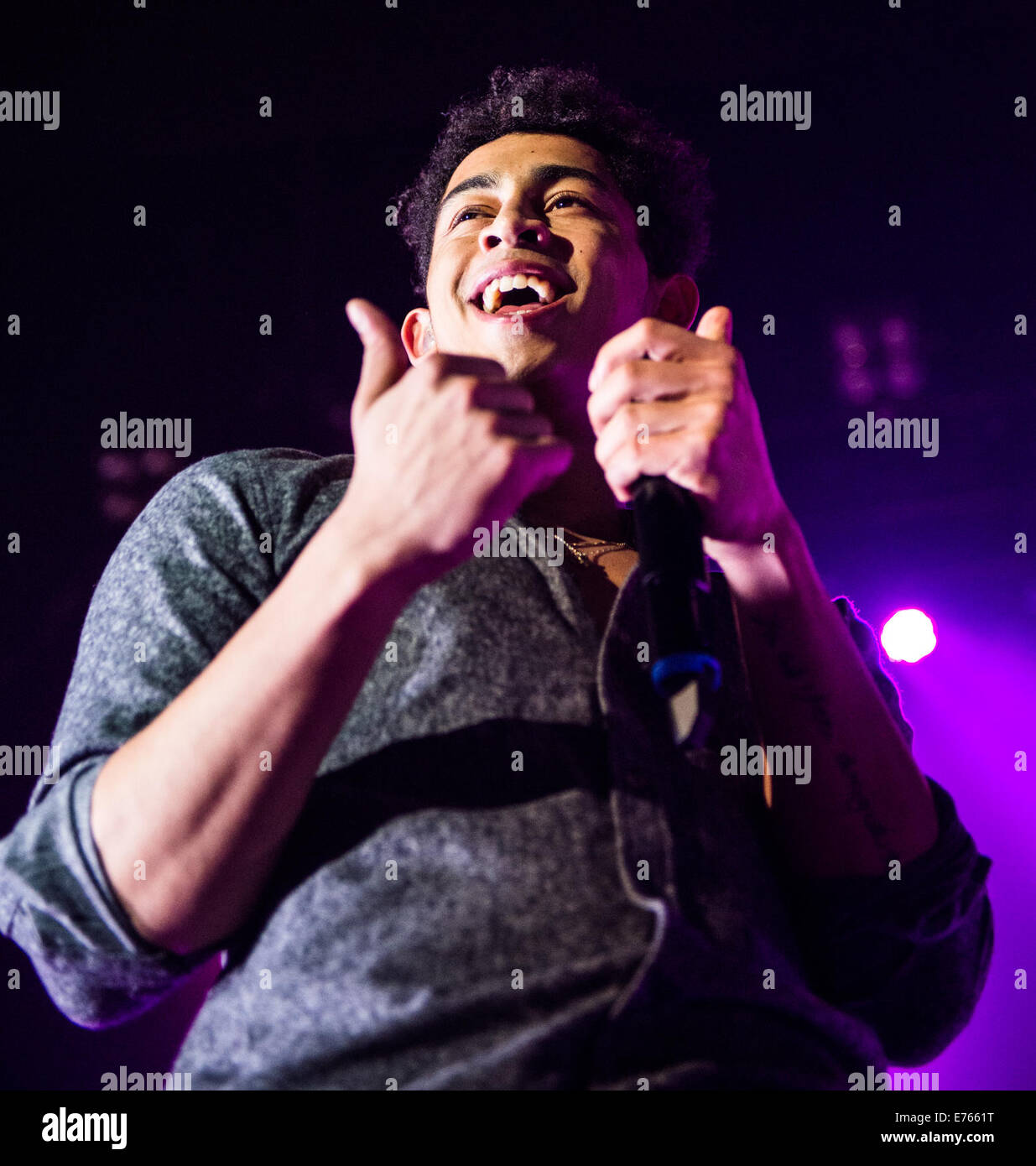 Hip hop duo Rizzle Kicks perform live at Hammersmith Apollo Featuring ...