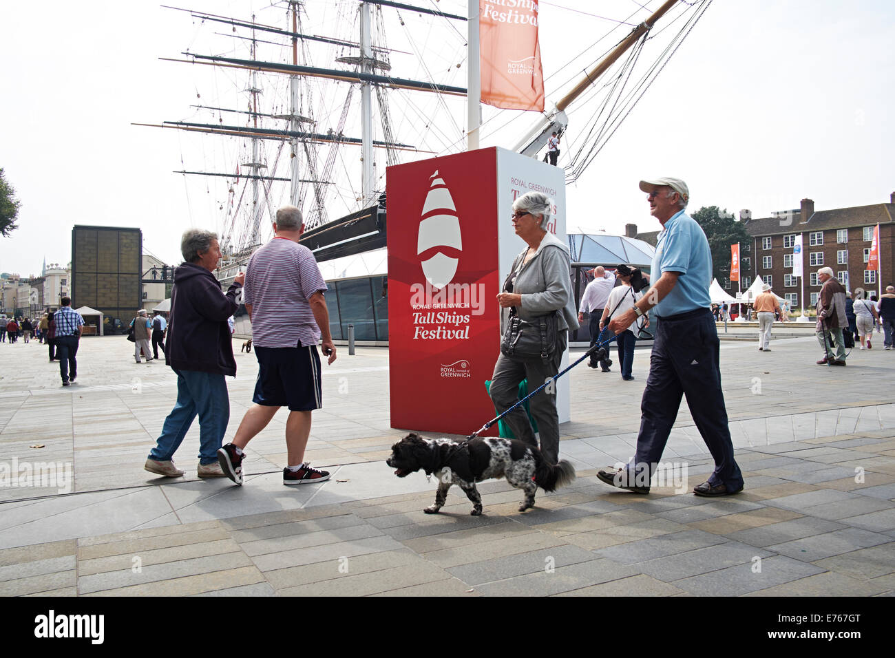 Greenwich, London - Advertising hoarding adshells around the Cutty Sark ...