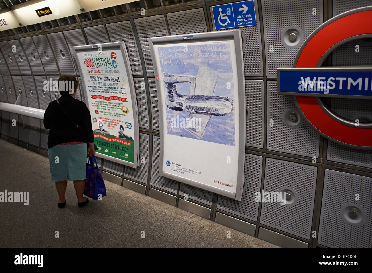 Adshells hi-res stock photography and images - Alamy