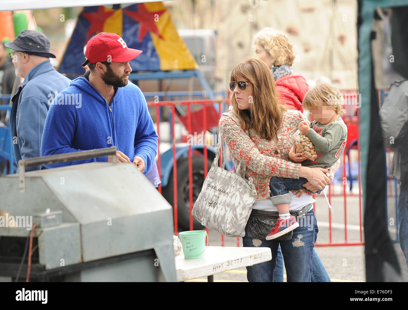 Selma Blair and Jason Bleick take their son, Arthur to the Farmers ...