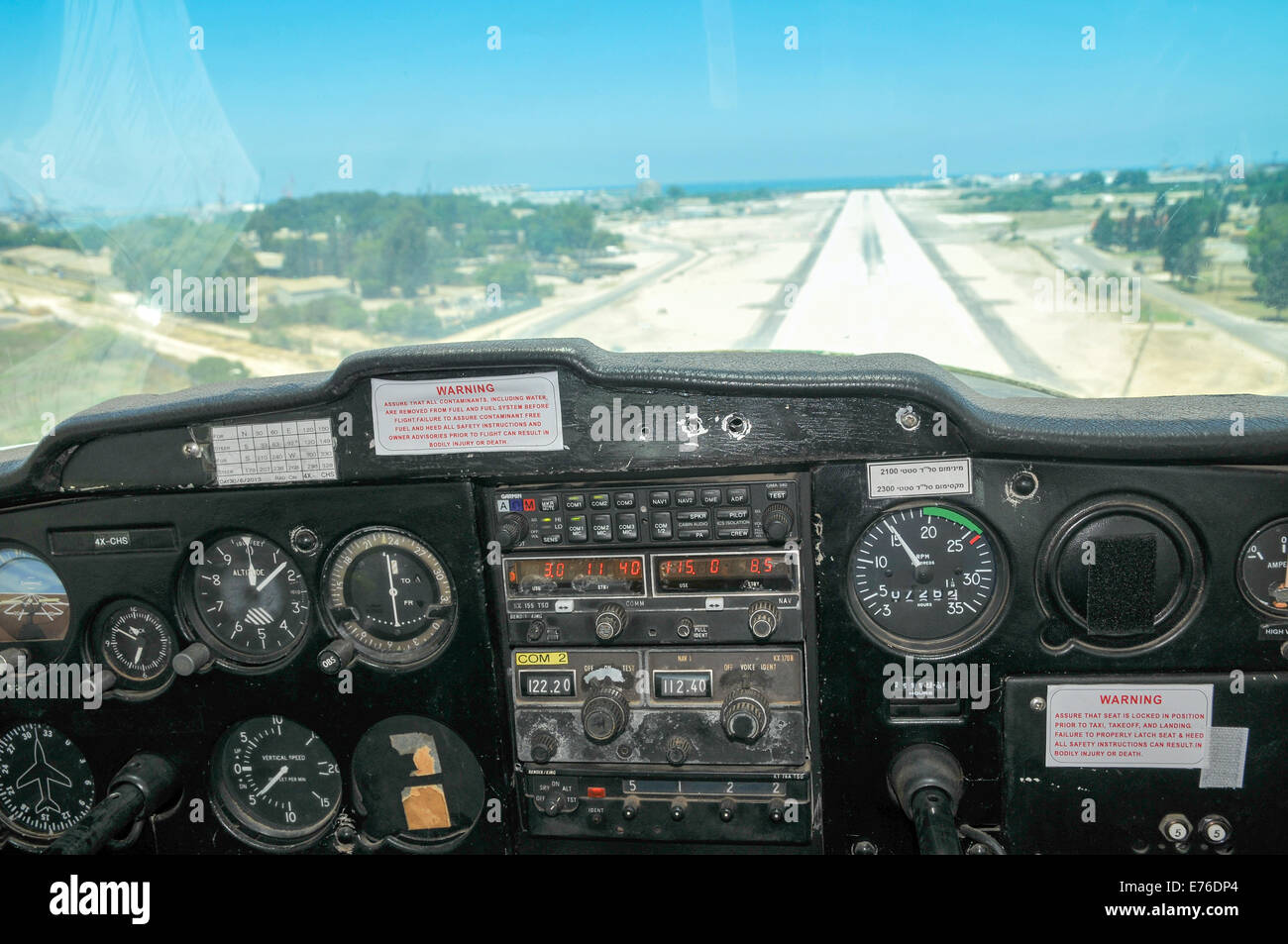 Interior on a cockpit of a Cessna plane Stock Photo - Alamy