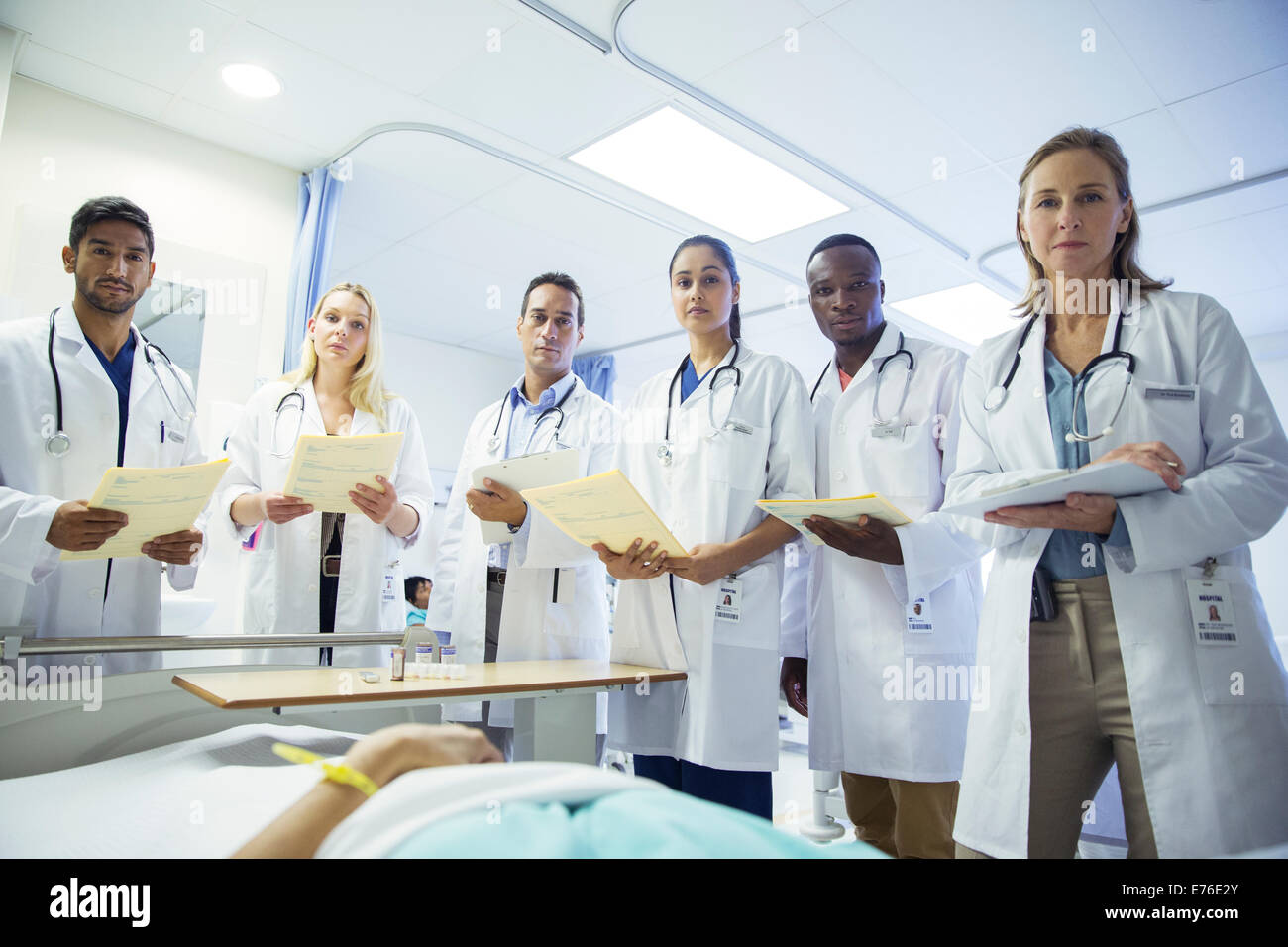 Patient bed chart hi-res stock photography and images - Alamy