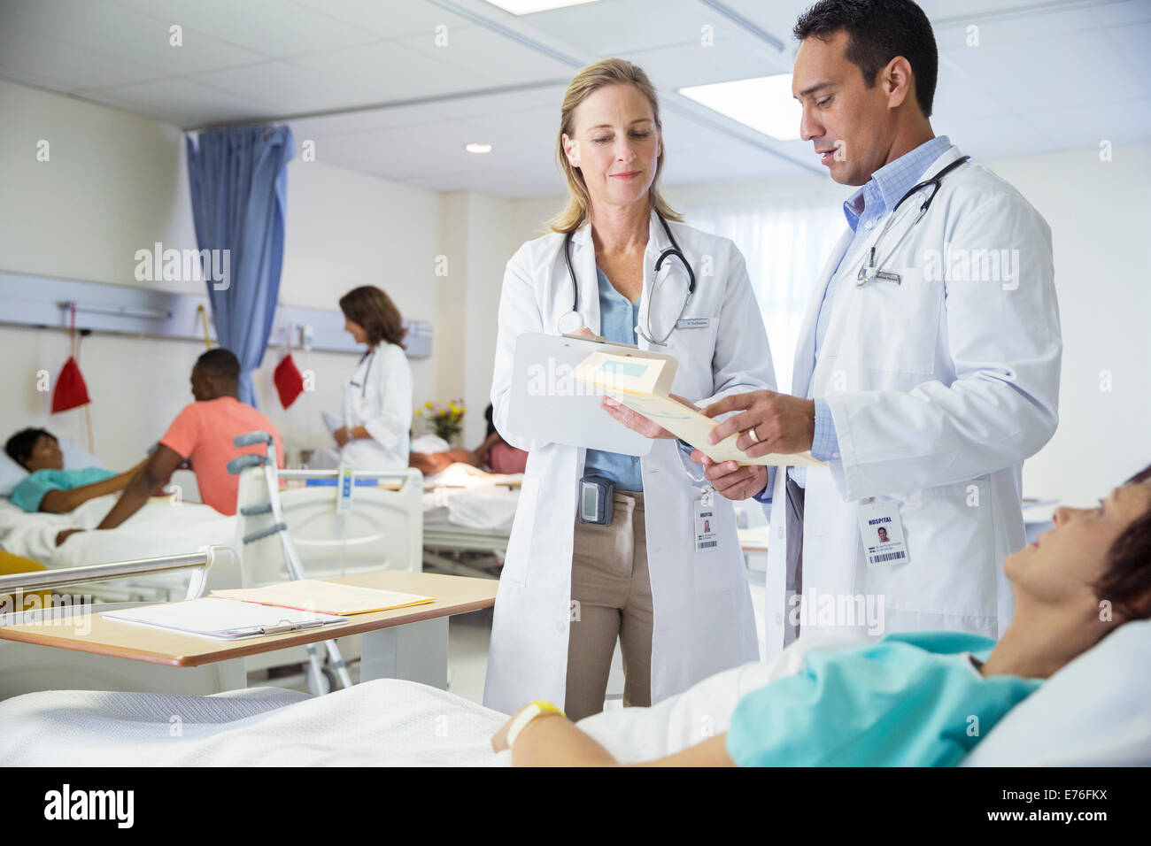 Doctor Consulting Room Bed Stock Photos & Doctor Consulting Room Bed ...