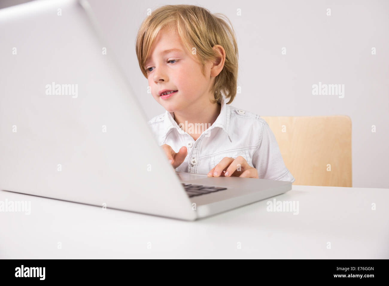 Student using a laptop pc Stock Photo - Alamy