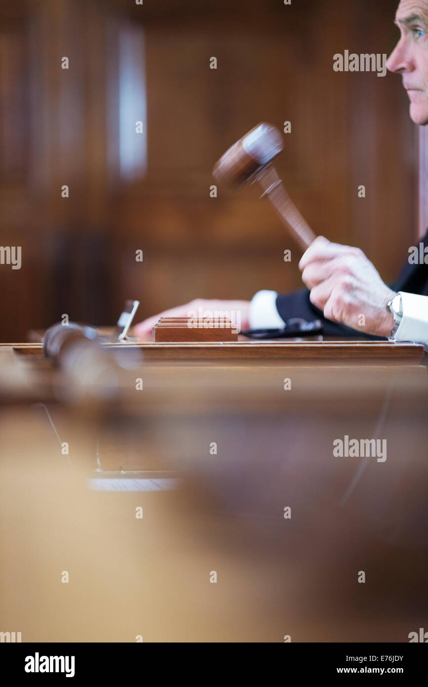 Gavel vertical hi-res stock photography and images - Alamy