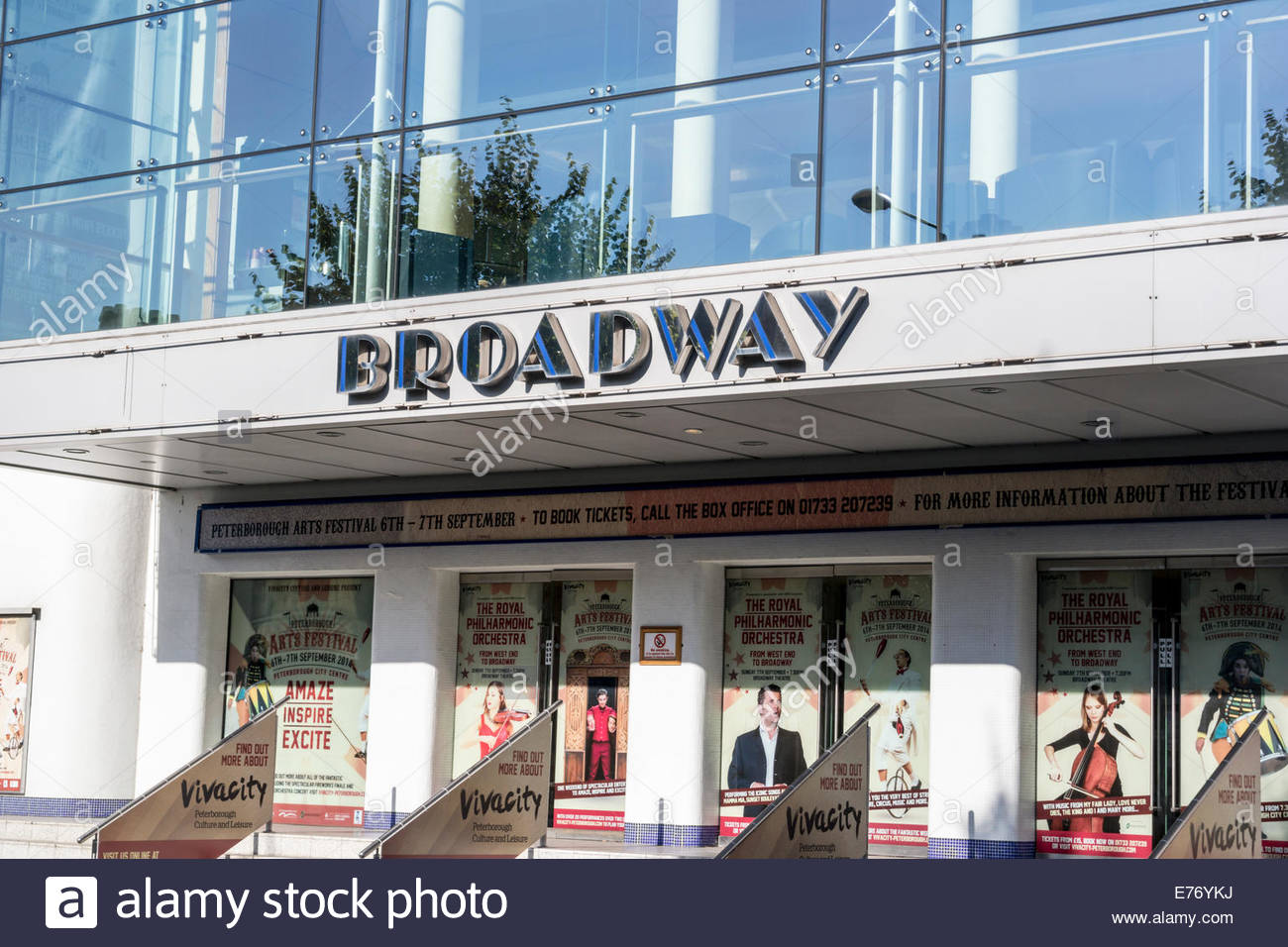 Broadway Theatre Stock Photos & Broadway Theatre Stock Images - Alamy